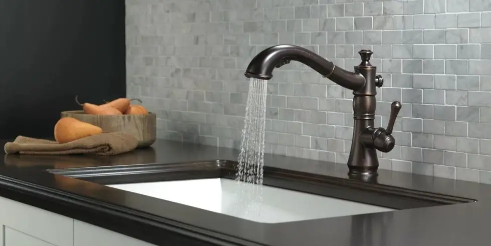 Get Ready to Upgrade: Top 15 Farmhouse Kitchen Faucet Ideas
